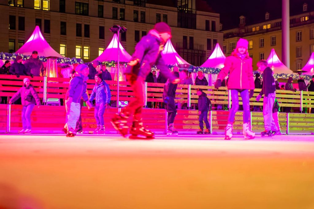 Dresdner Winterfest 2026 - Eislaufen und Eisstockschießen